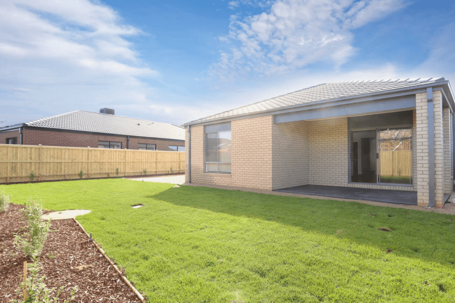 Residential fencing laws in Victoria - Crest Property Investments