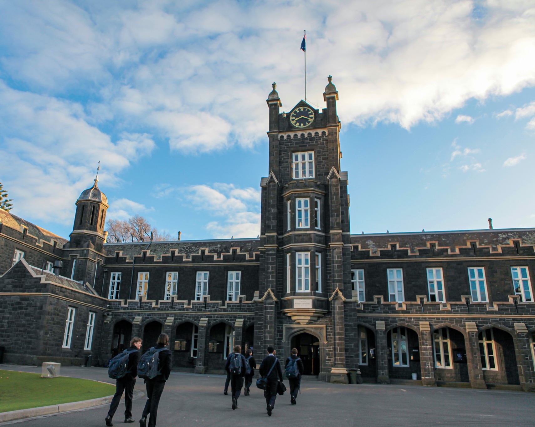 Melbourne-Grammar-School | Crest Property Investments